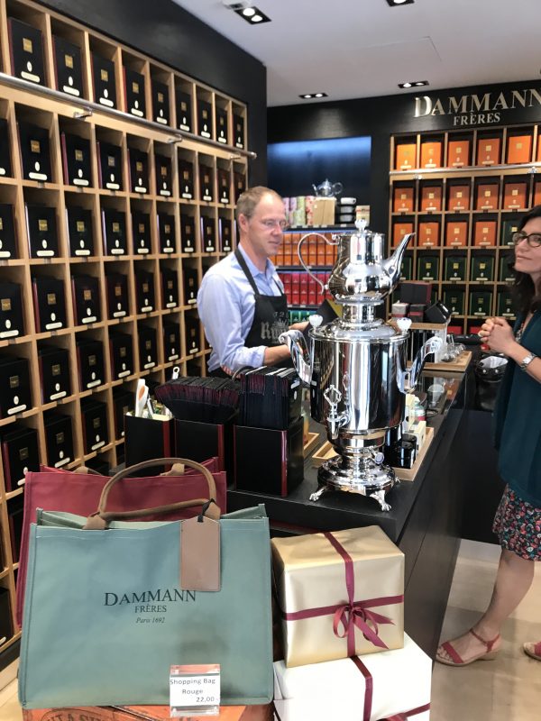 Nouvelle boutique de thés Dammann Frères en plein centre d'Aix en Provence